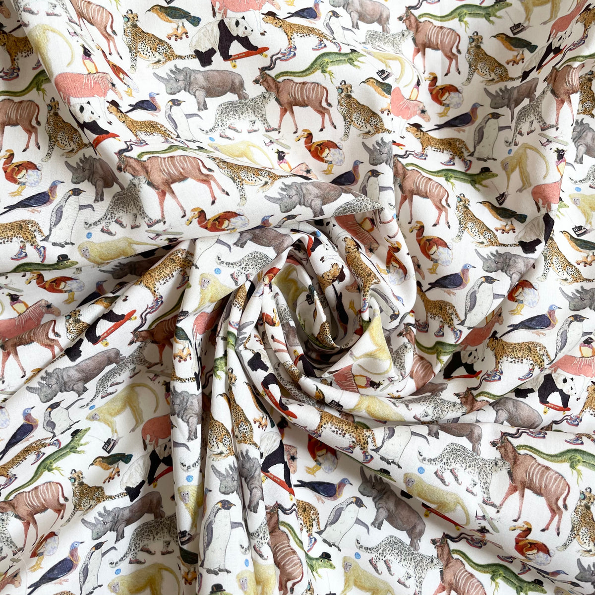 Liberty Fabrics Tana Lawn - Quey 2 A – Bolt & Spool